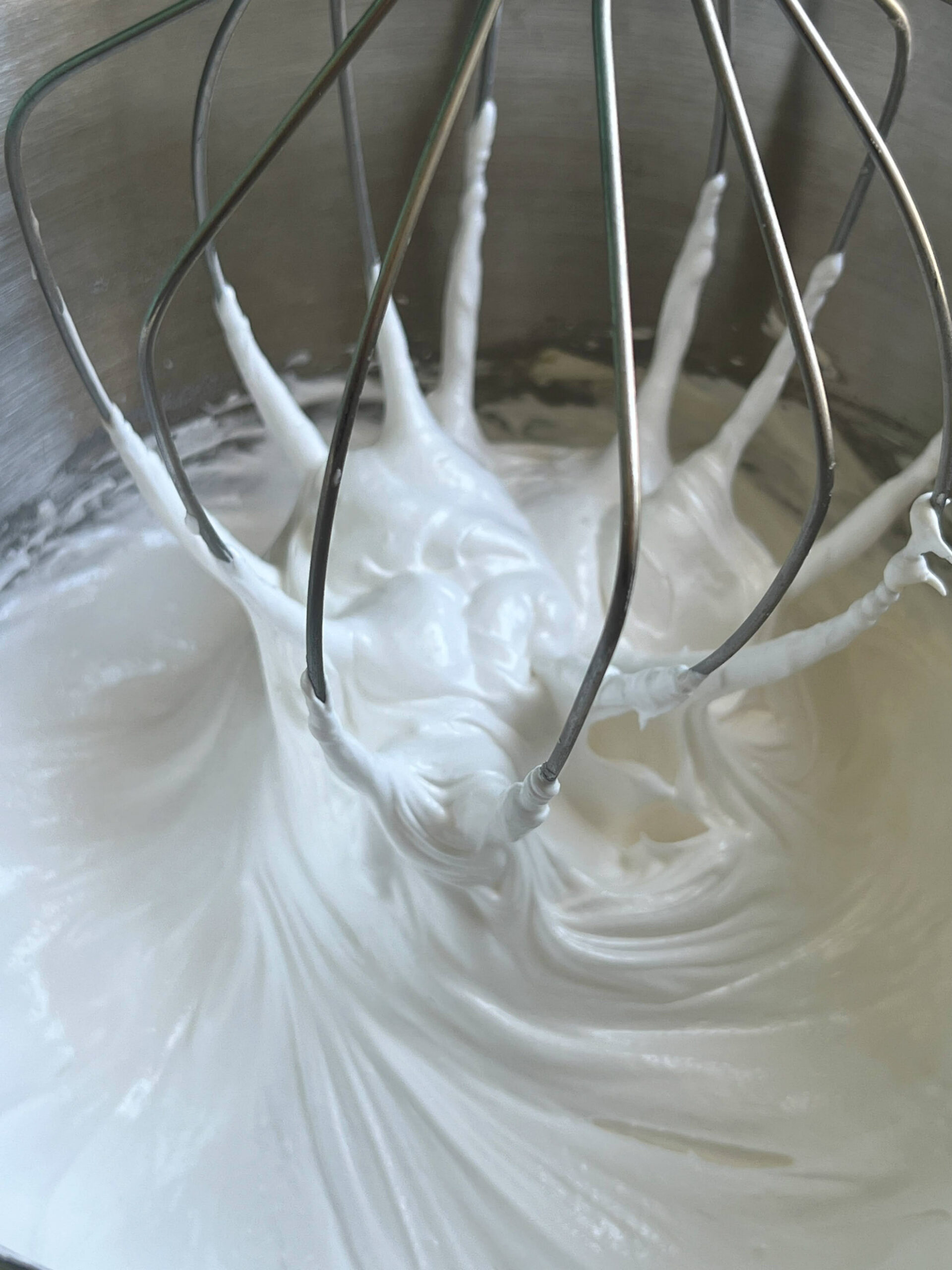 How to Make Vanilla Meringue Cookies and Mini Pavlovas - A Feast For ...