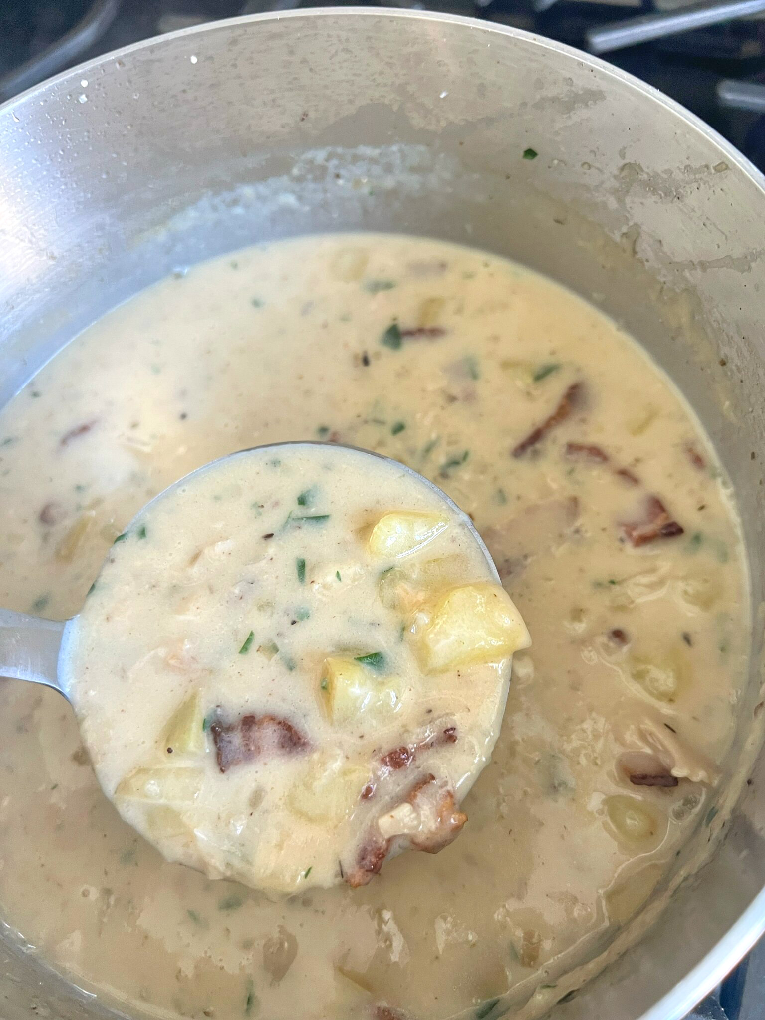 Quick New England Style Clam Chowder - A Feast For The Eyes